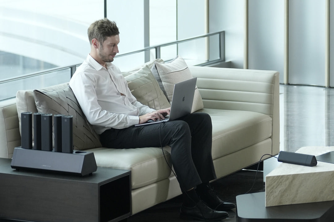5 Key Trends in Furniture Design for Flexible Workspaces – Omnicharge